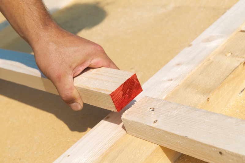 Dachlatten maschinell sortiert - dach+holzbau