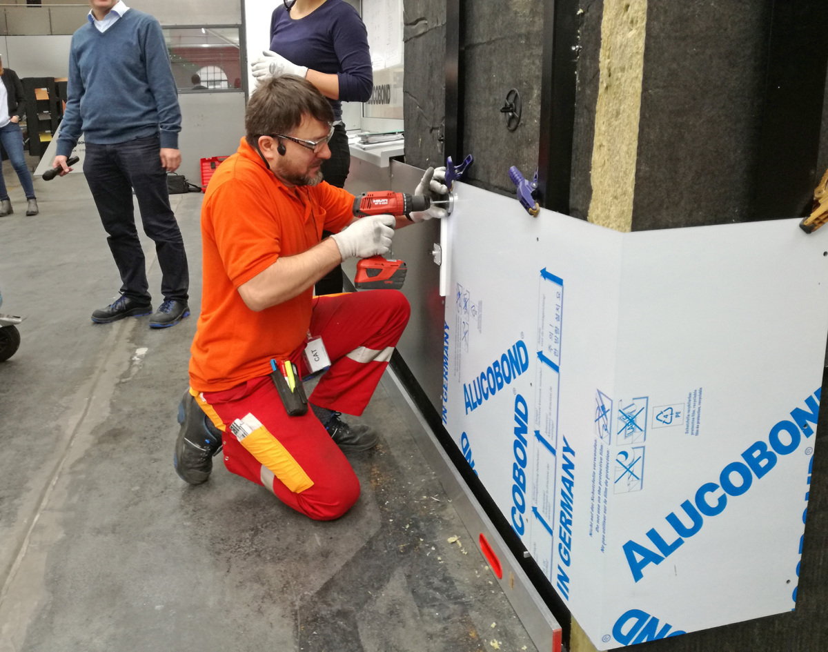 Alucobond-Rockwool-Schulung - dach+holzbau