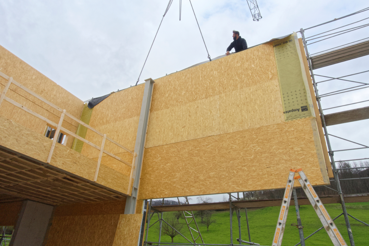 Erfahrungen mit Holzbau in der Schweiz - dach+holzbau