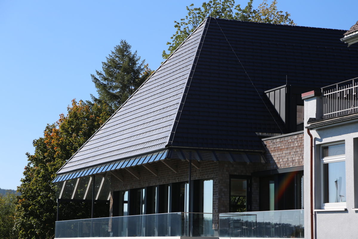 Gasthof der Rothaus-Brauerei um Neubau erweitert - dach+holzbau