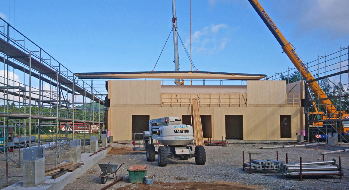 Neuer Bauhof in Holzbauweise für Gemeinde Sengenthal - dach+holzbau
