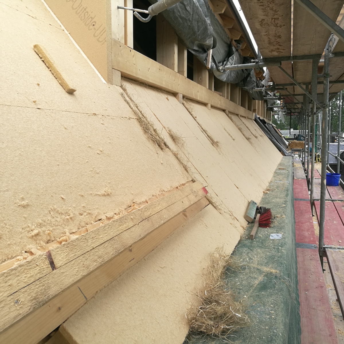 Mit natürlichen Baustoffen saniert - dach+holzbau