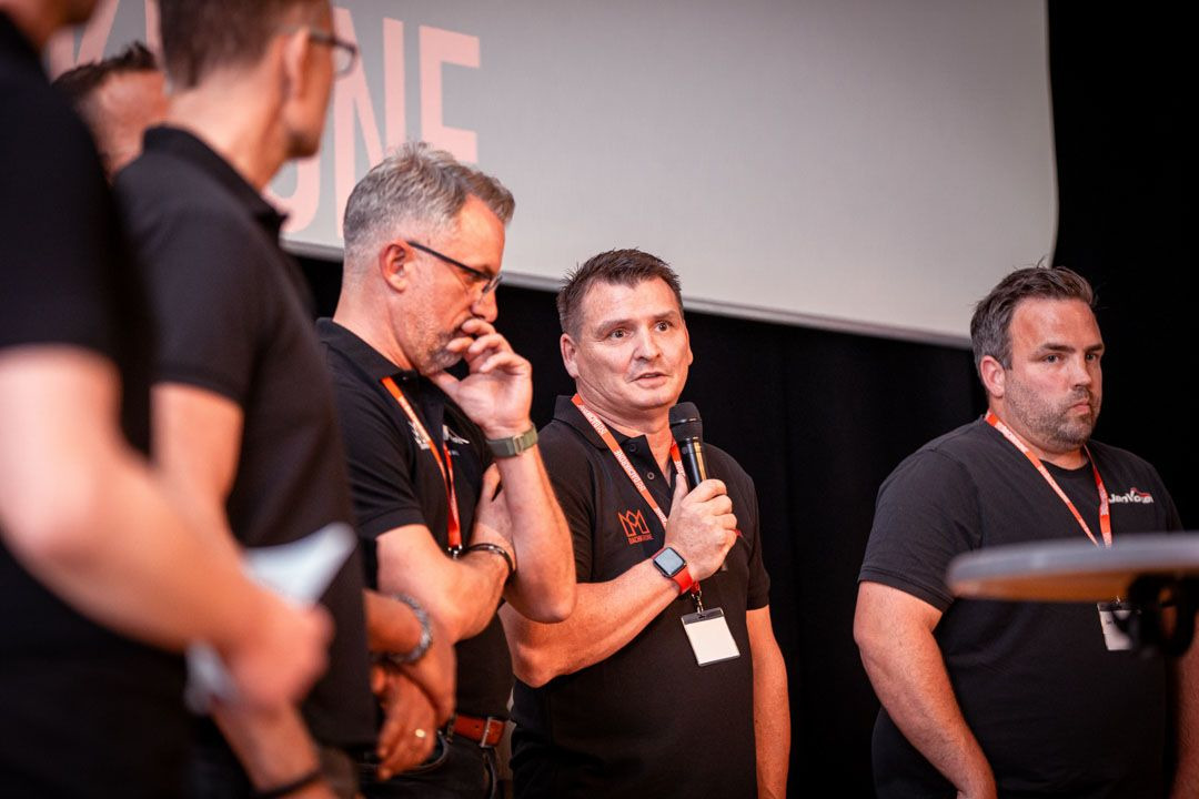 Deutscher Dachpreis „Dachkrone“ 2023 in Gütersloh verliehen - dach+holzbau