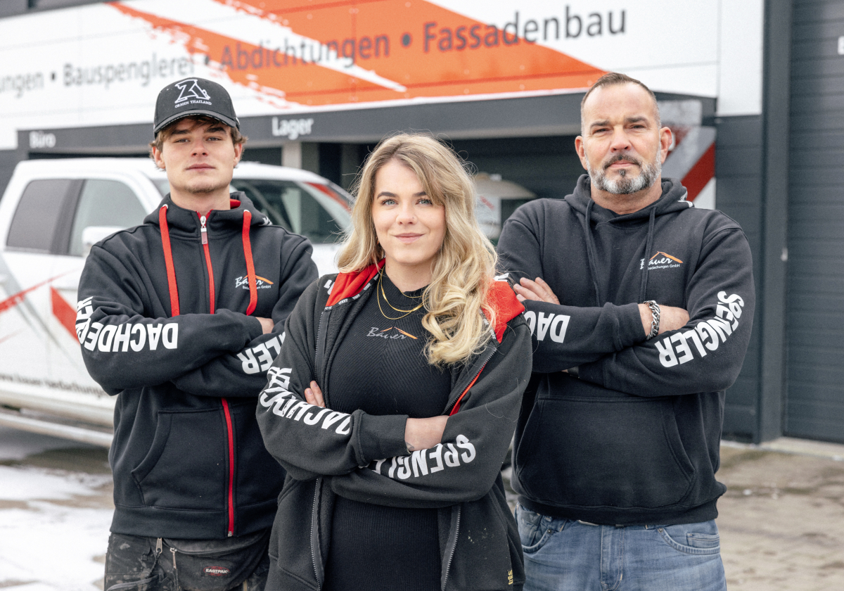 Gut vernetzt und breit aufgestellt - dach+holzbau