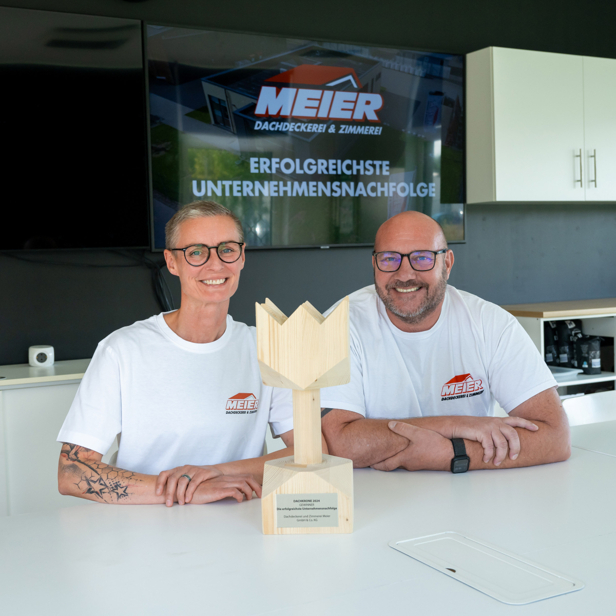 Unternehmensnachfolge - dach+holzbau