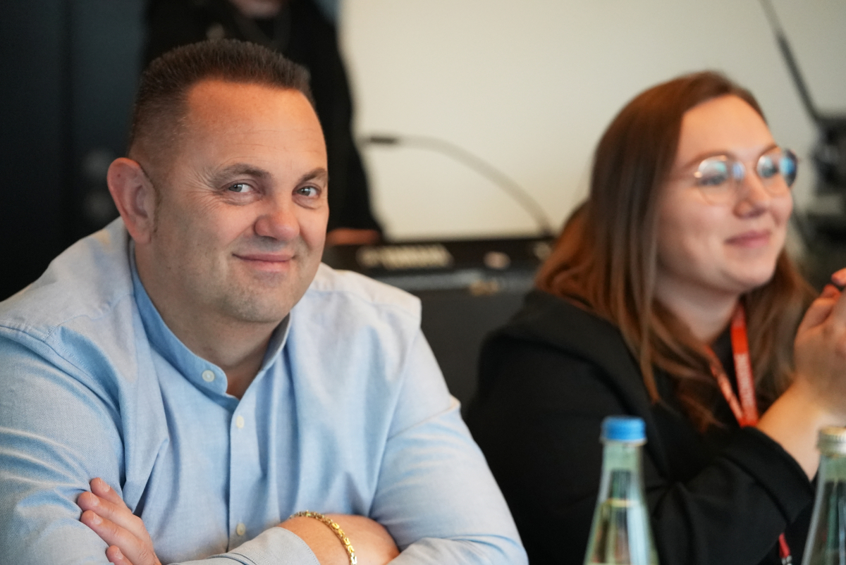 Austauschen, netzwerken, informieren - dach+holzbau