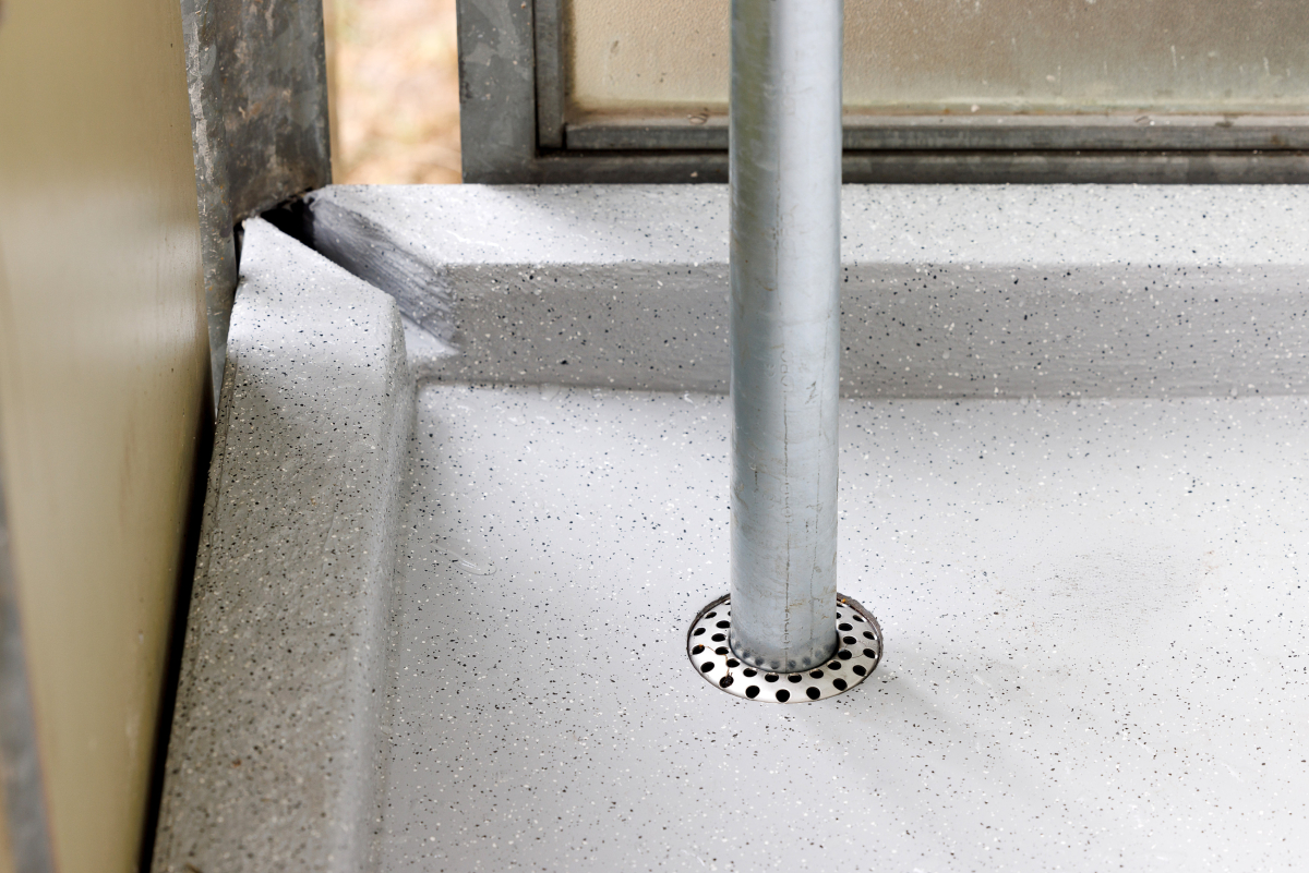 Schadhafte Balkone saniert - dach+holzbau