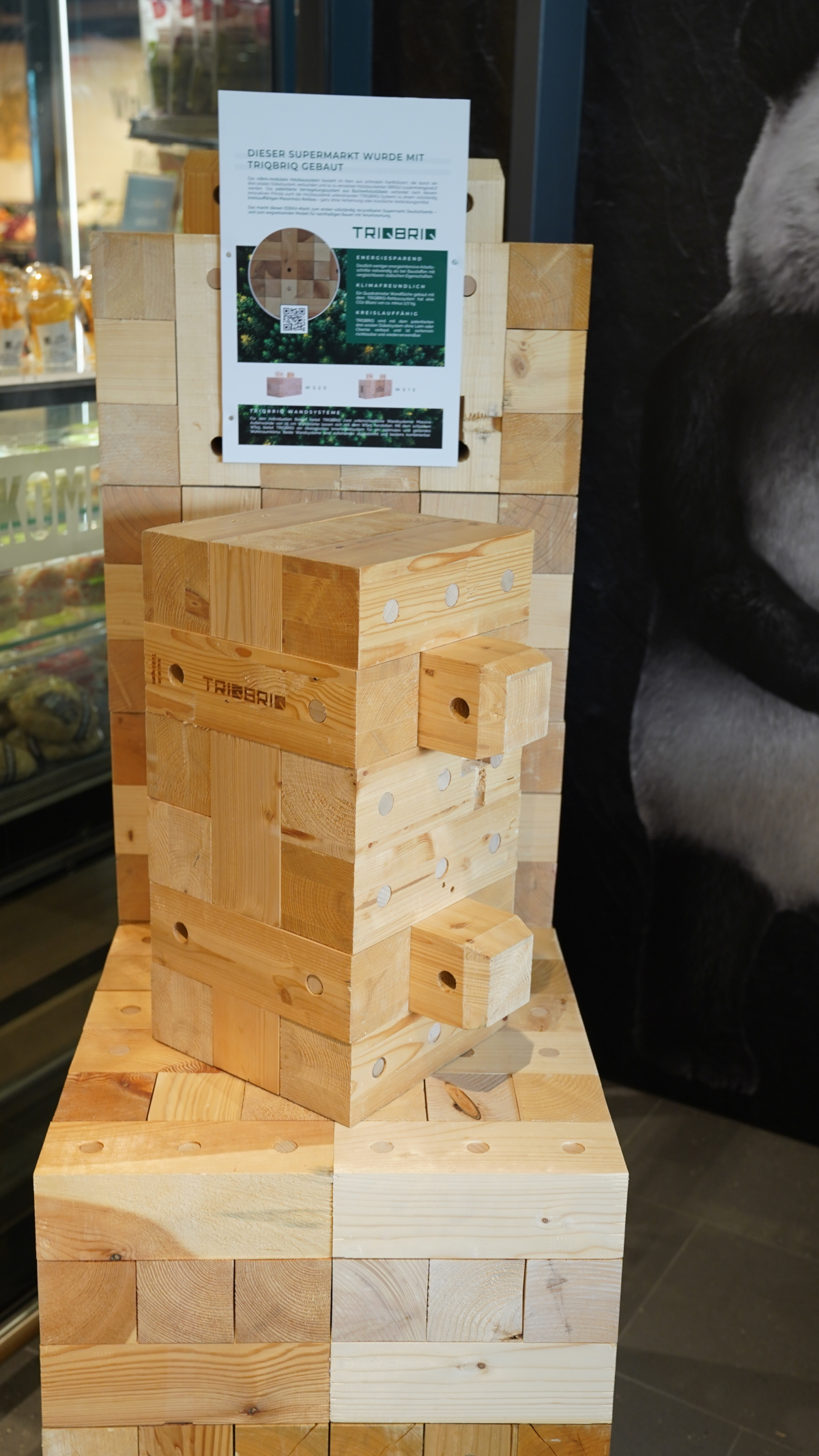 Supermarkt aus Holzbausteinen in Braunschweig errichtet - dach+holzbau