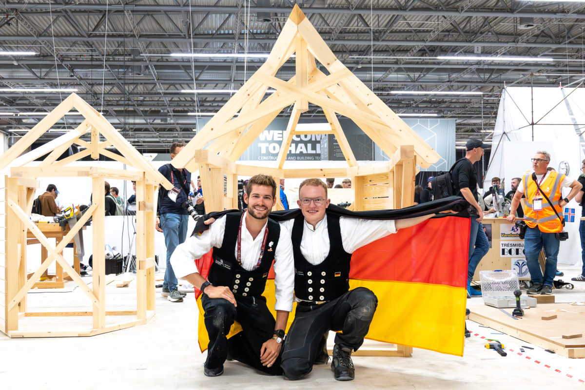 Deutscher Zimmerer gewinnt Gold - dach+holzbau