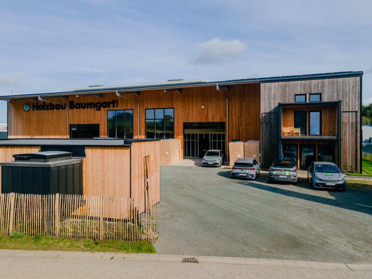 Nachhaltig bauen mit Stroh und Hanf - dach+holzbau