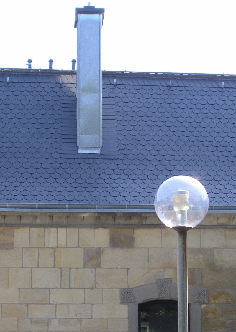 Dekorative Schieferdeckung - dach+holzbau